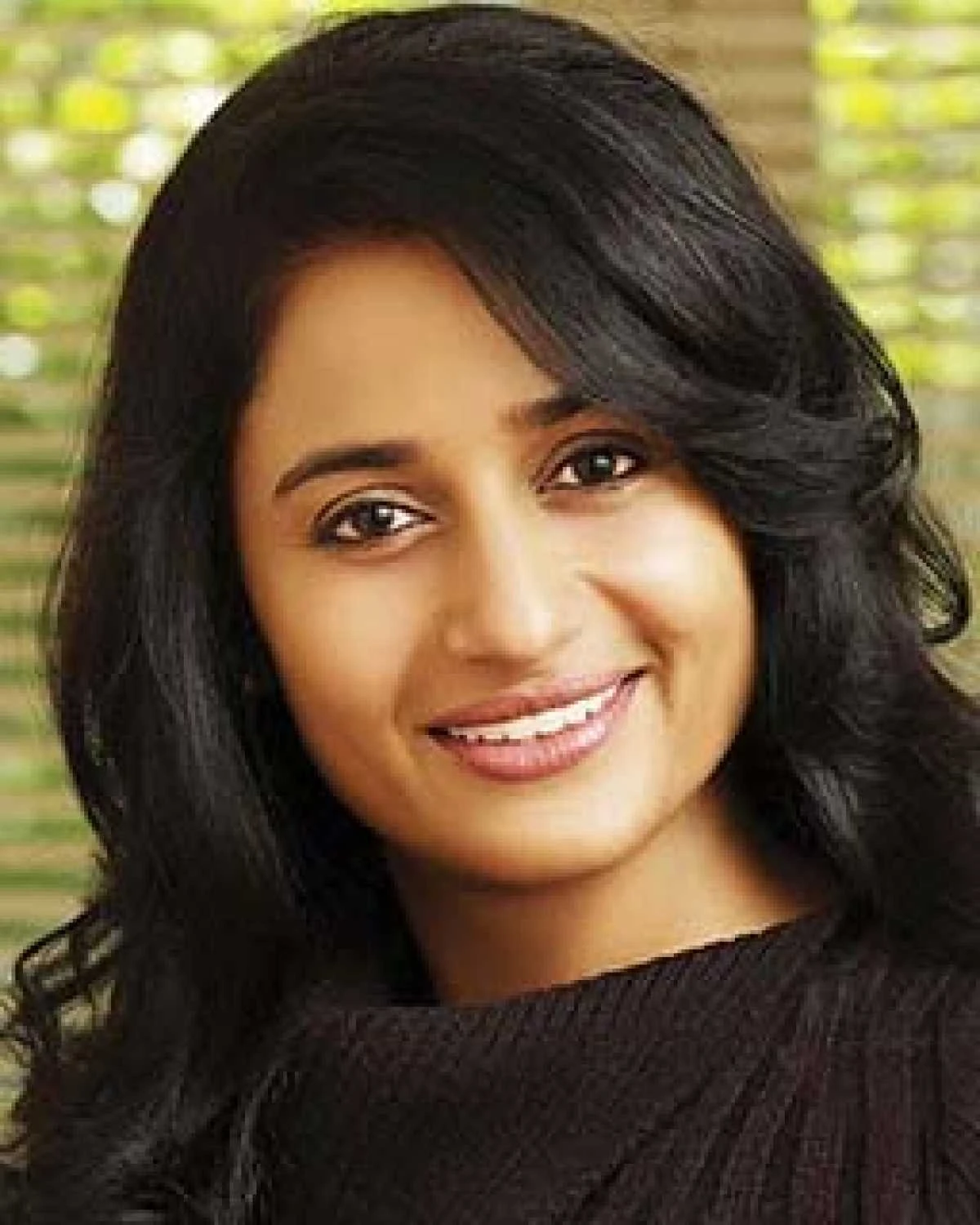 Anu Hasan | Hollyoaks Wiki | Fandom