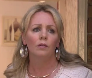 Julie Matthews | Hollyoaks Wiki | Fandom