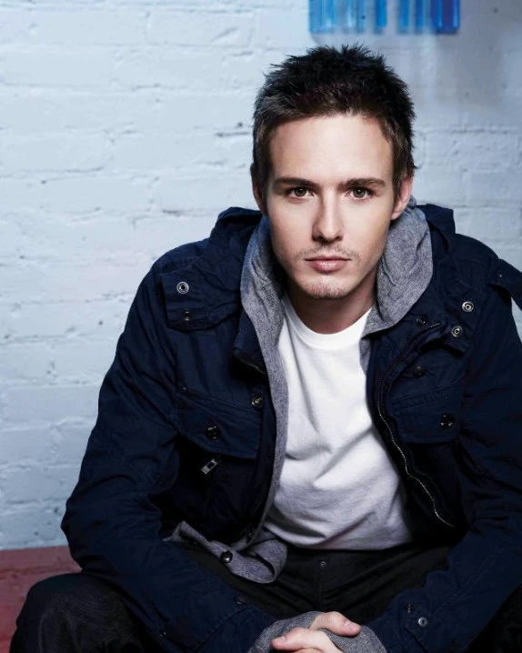 Robbie Hunter | Home and Away Wiki | Fandom