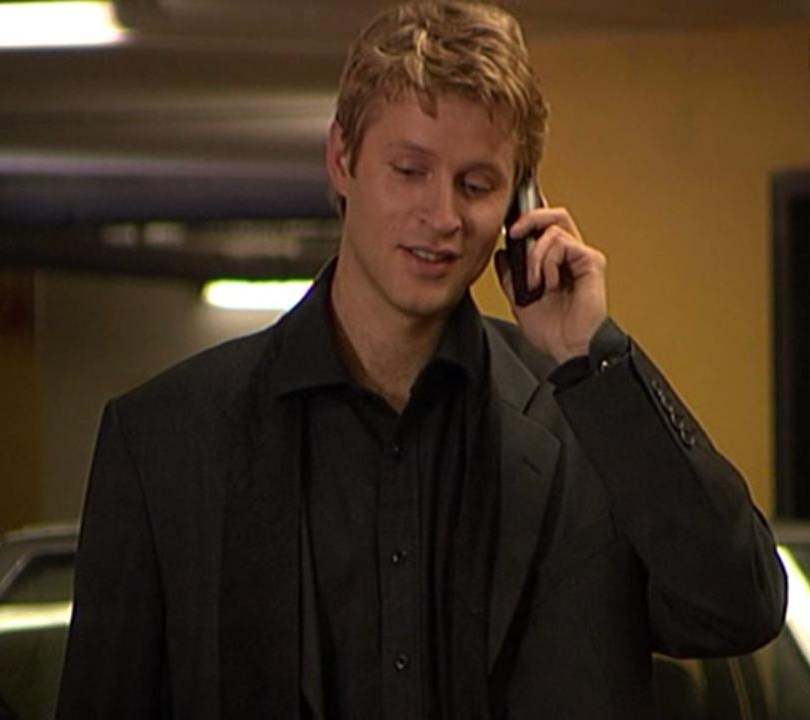 Image Rolv Sesong 1 Hotel Cæsar Wiki Fandom Powered By Wikia