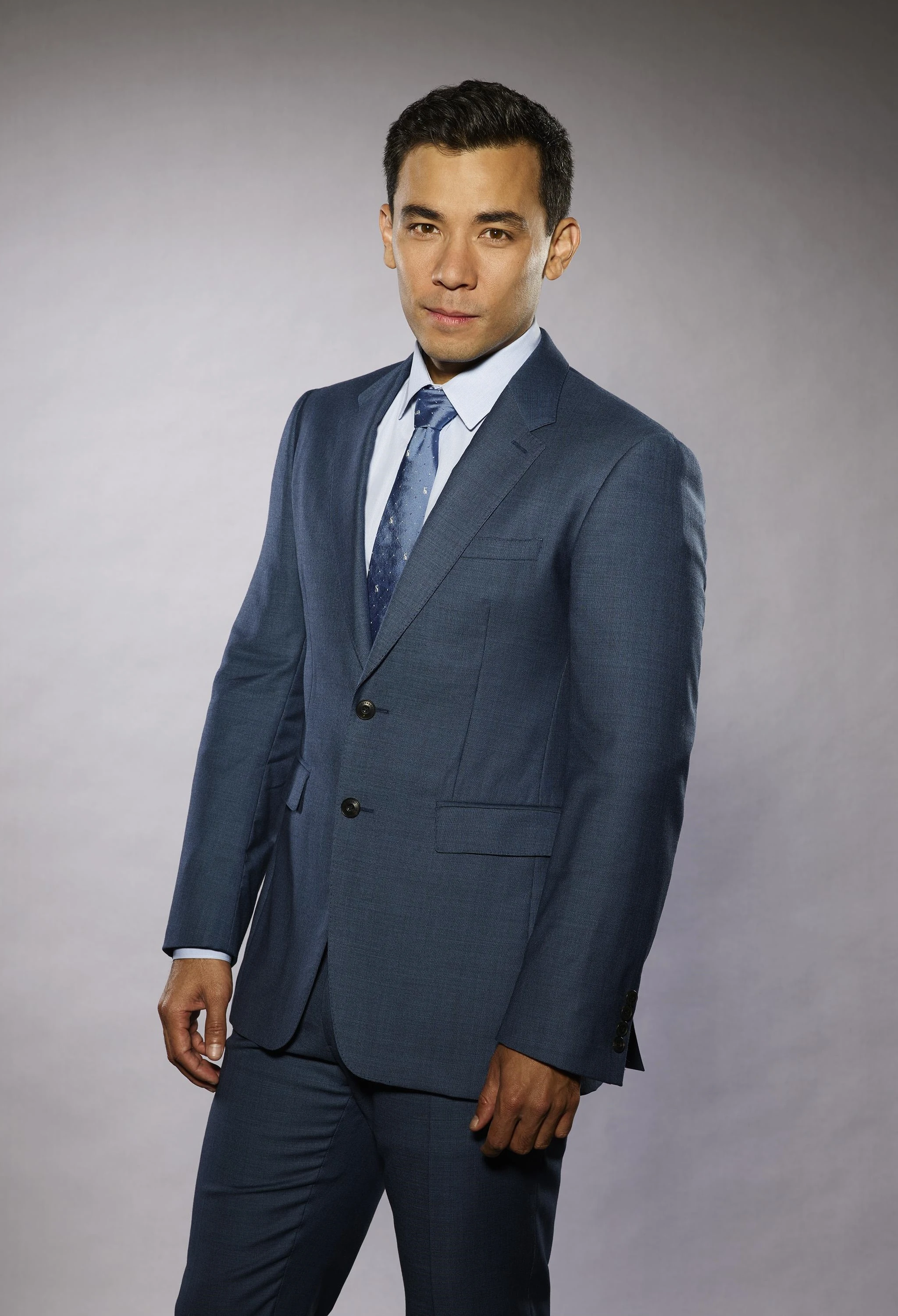 Оливер Хэмптон | Как избежать наказания за убийство вики | Fandom