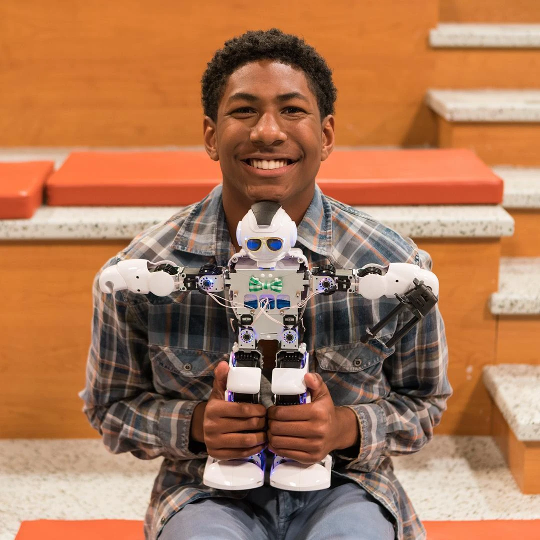 Byron Patrick | I Am Frankie Wiki | Fandom