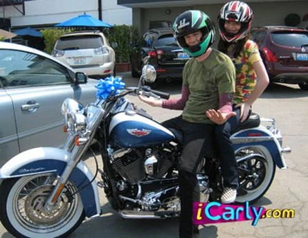 Image - Motorcycle.jpg | iCarly Wiki | FANDOM powered by Wikia