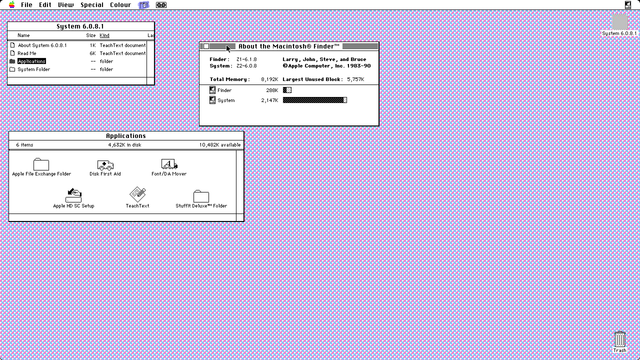 Mac OS - A Desktop Montage via emulators - E-Maculation