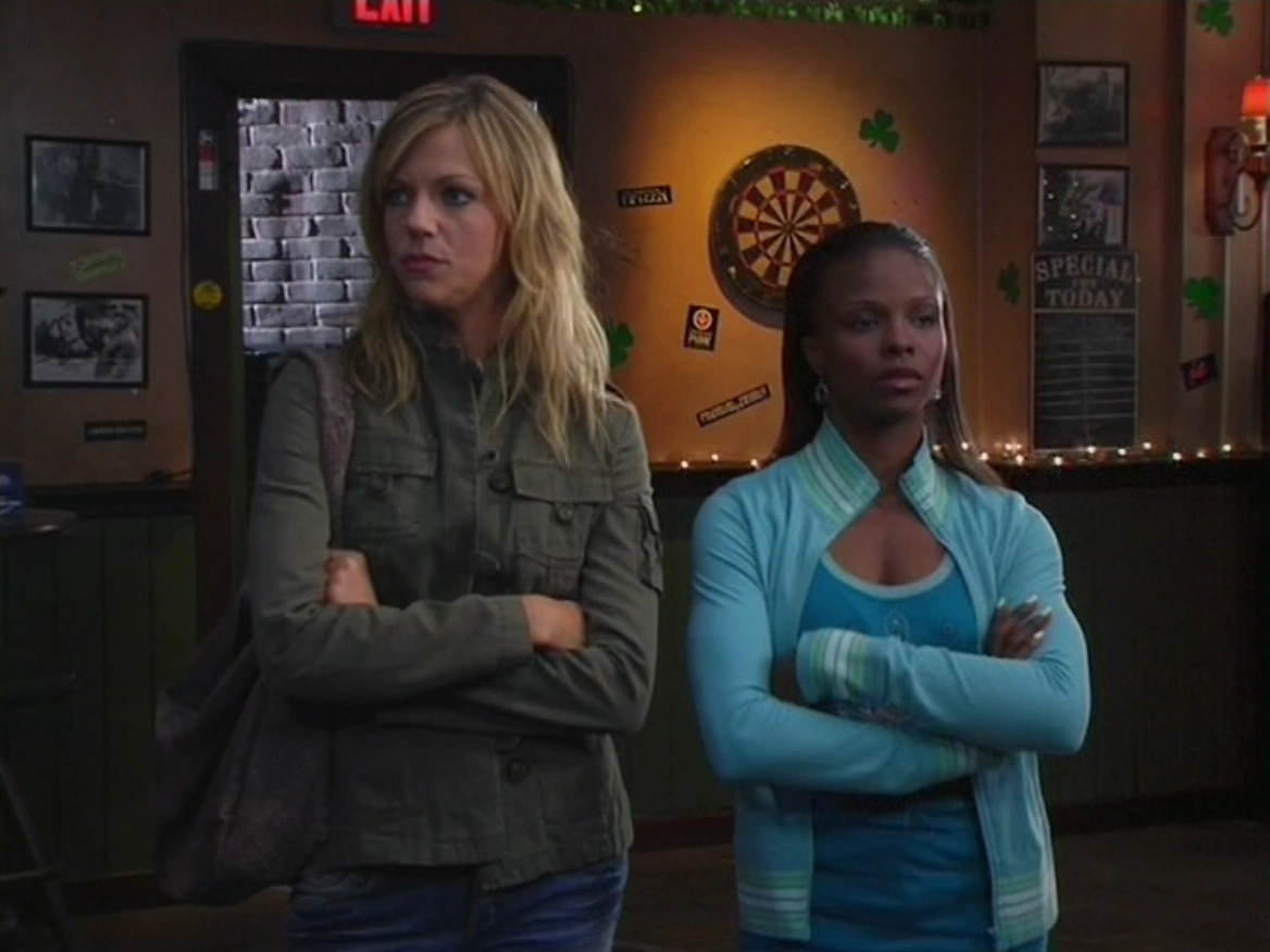 Janell | It's Always Sunny in Philadelphia Wiki | FANDOM powered by Wikia