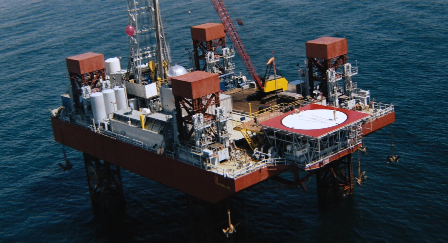 W.W. Petroleum oil platform | James Bond Wiki | Fandom