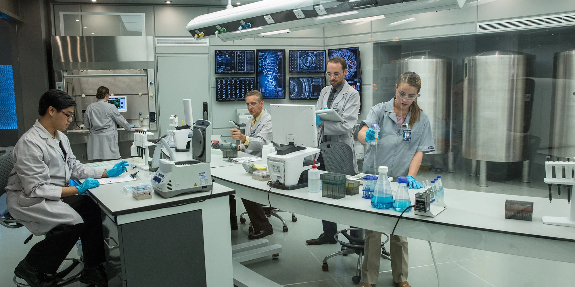 Image - Creation-lab-employees.jpg | Jurassic Park wiki | FANDOM ...