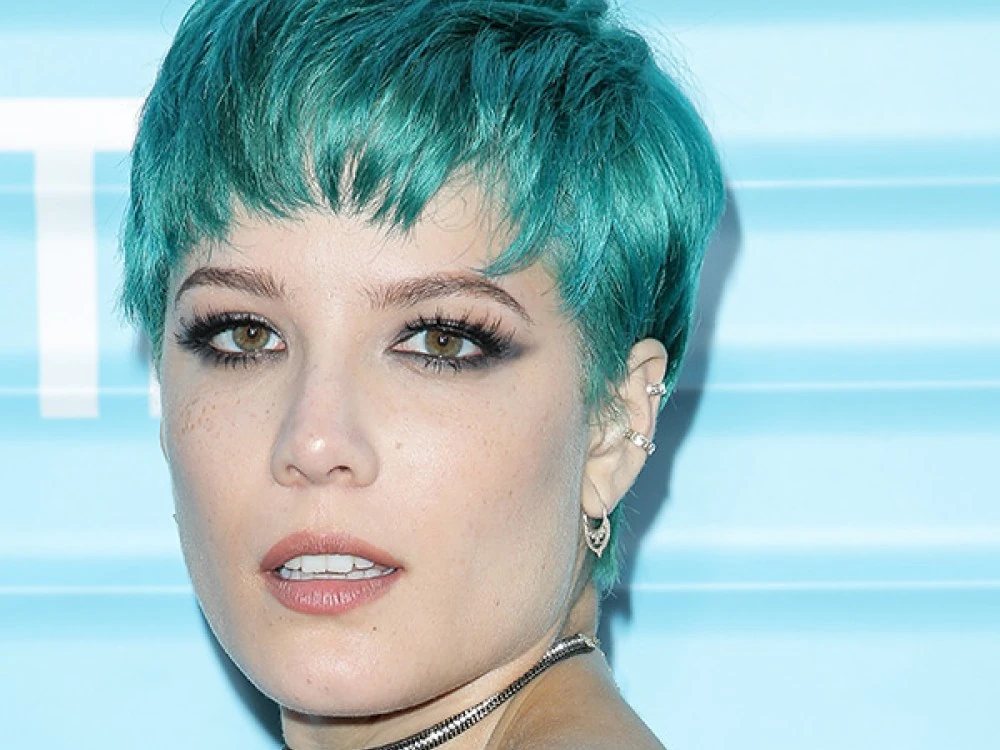 Image - Halsey-debuts-blue-hair-ftr.jpg | Just Dance Wiki | FANDOM ...