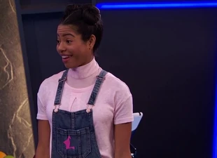 Naomi Davenport | Lab Rats: Elite Force Wikia | FANDOM powered by Wikia