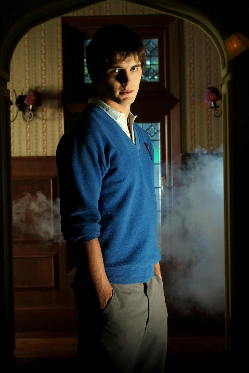 Iván | Laguna Negra Wiki | Fandom