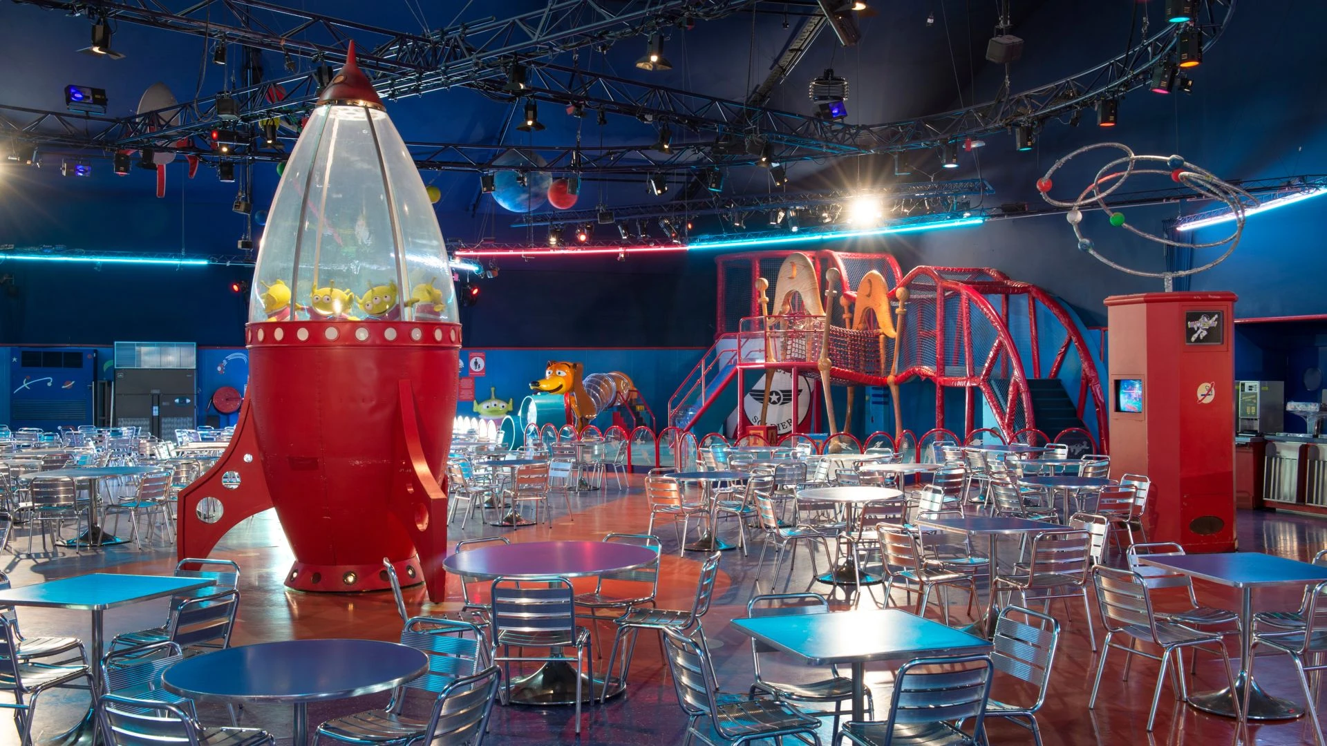 Buzz Lightyear's Pizza Planet Restaurant | Disney Wiki | Fandom