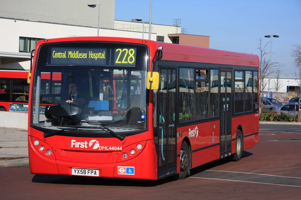London Buses Route 228 | London Transport Wiki | Fandom