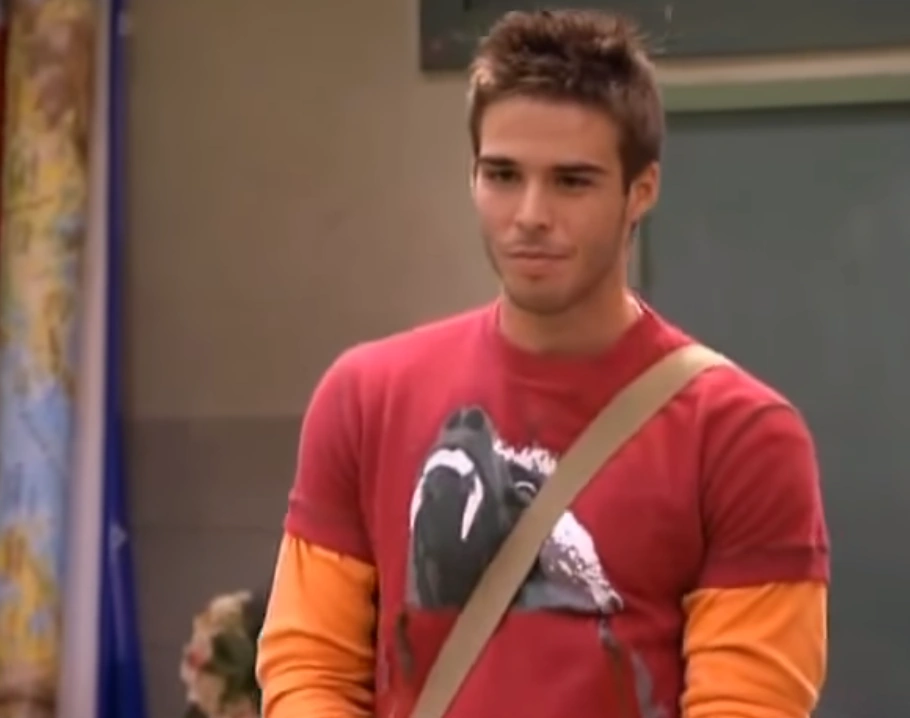 Alejandro Chacón | Los serrano Wiki | Fandom