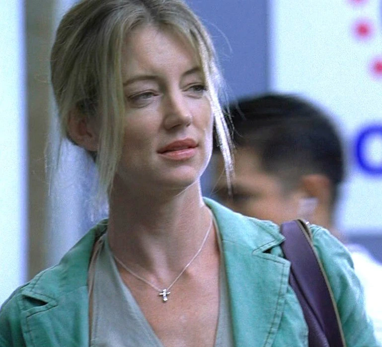 Kleidung/Elizabeth „Libby“ Smith | Lost Wiki | Fandom