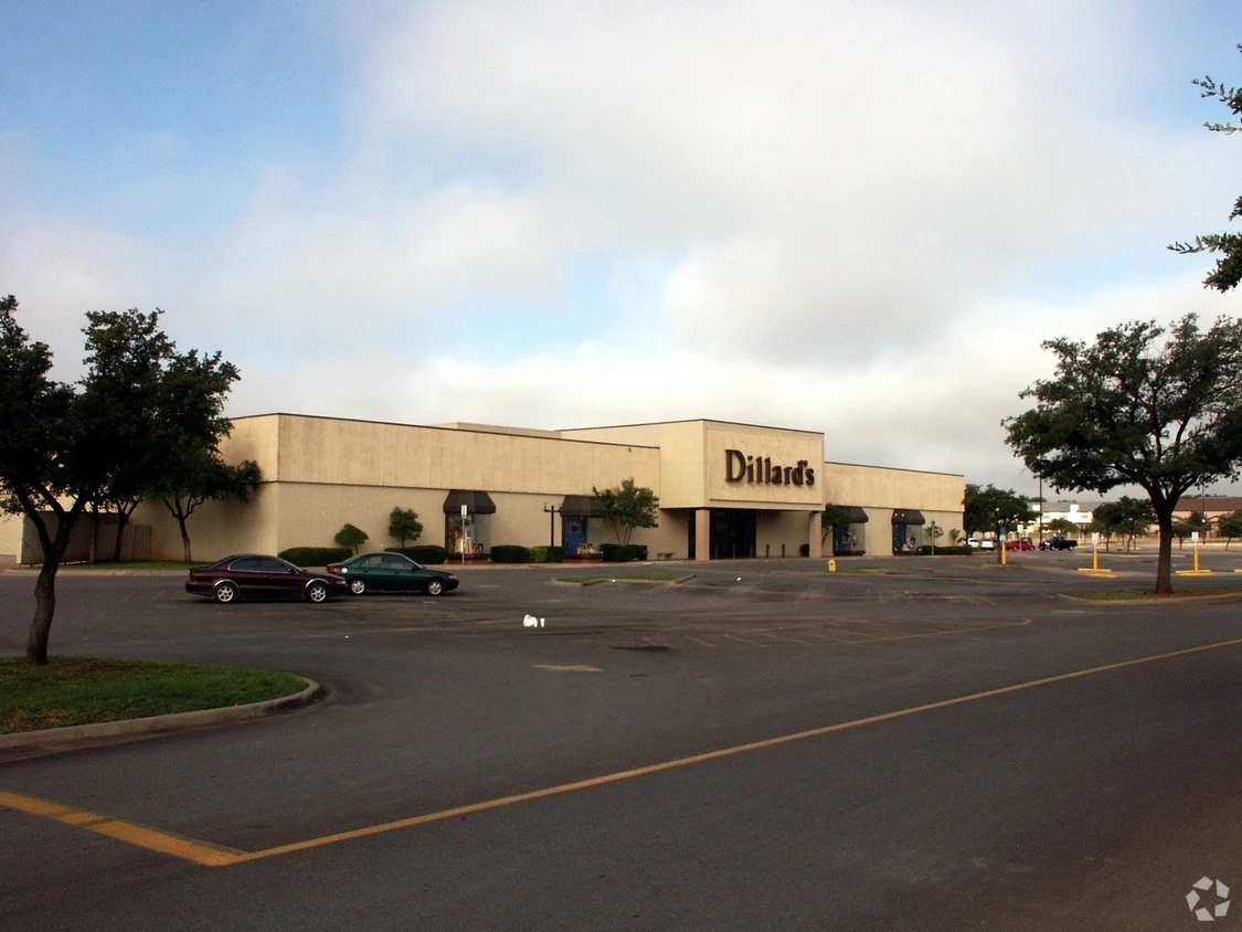 Sunset Mall | Malls and Retail Wiki | Fandom