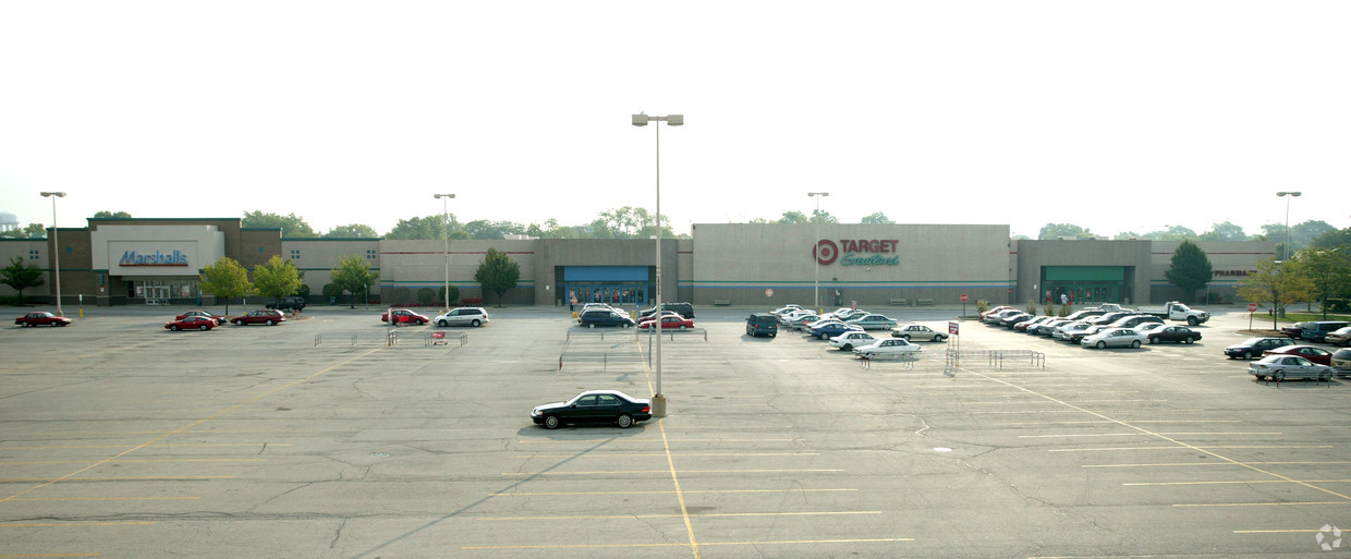 Broadview Village Square | Malls and Retail Wiki | Fandom Broadview Village Square | Malls and Retail Wiki | Fandom