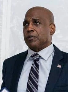 Robert Vance | Wiki Manifest | Fandom