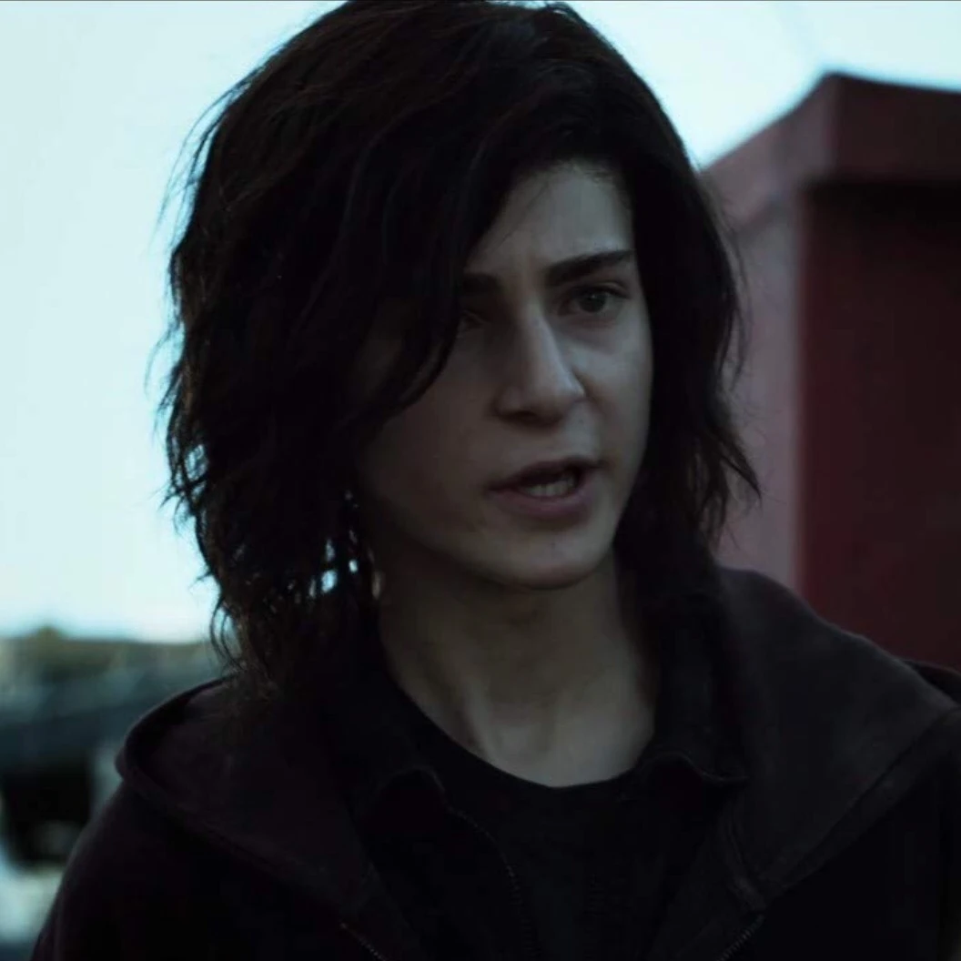 David Mazouz/Gallery | DC Database | FANDOM powered by Wikia