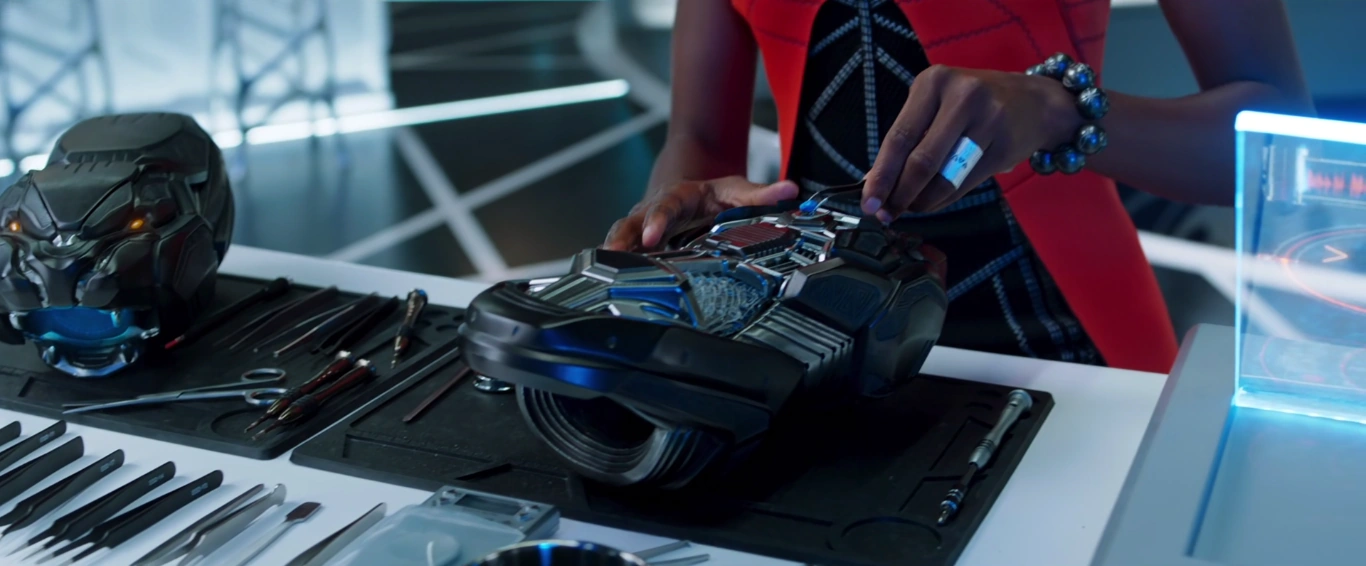 Vibranium Gauntlets | Marvel Cinematic Universe Wiki | FANDOM powered by Wikia