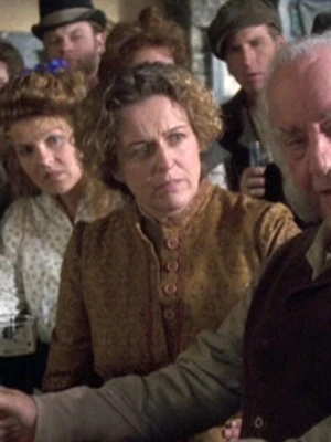 Bairbre Dowling | Memory Alpha, das Star-Trek-Wiki | Fandom