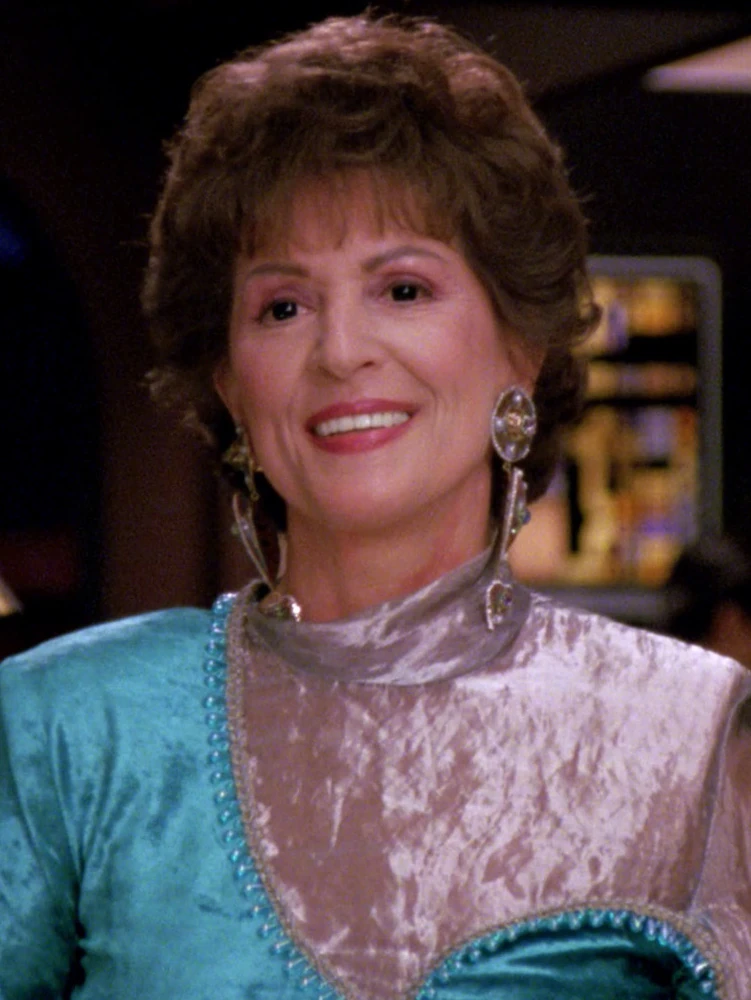 Lwaxana Troi | Memory Alpha, das Star-Trek-Wiki | FANDOM powered by Wikia