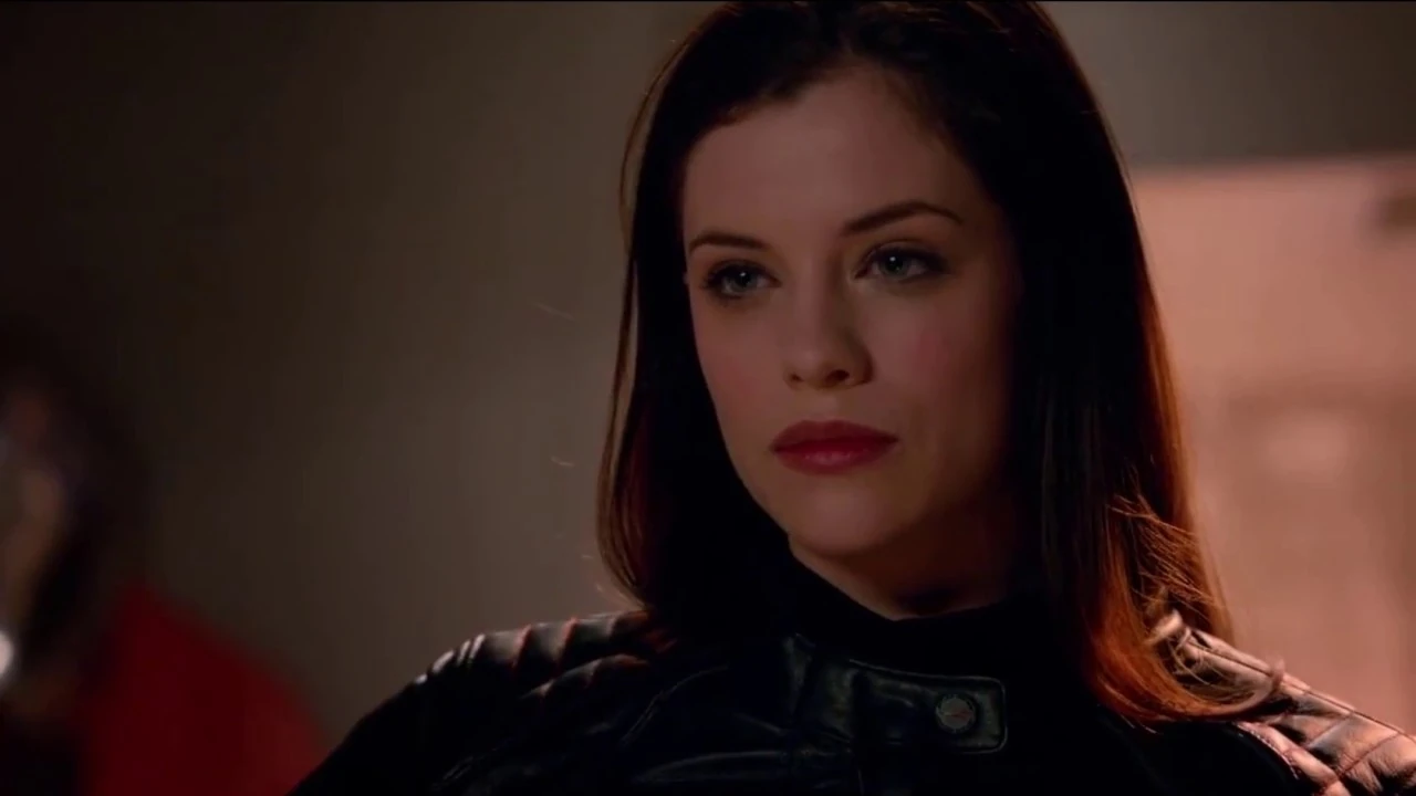 Helena Bertinelli (Earth 97) | Memory Delta Wiki | Fandom