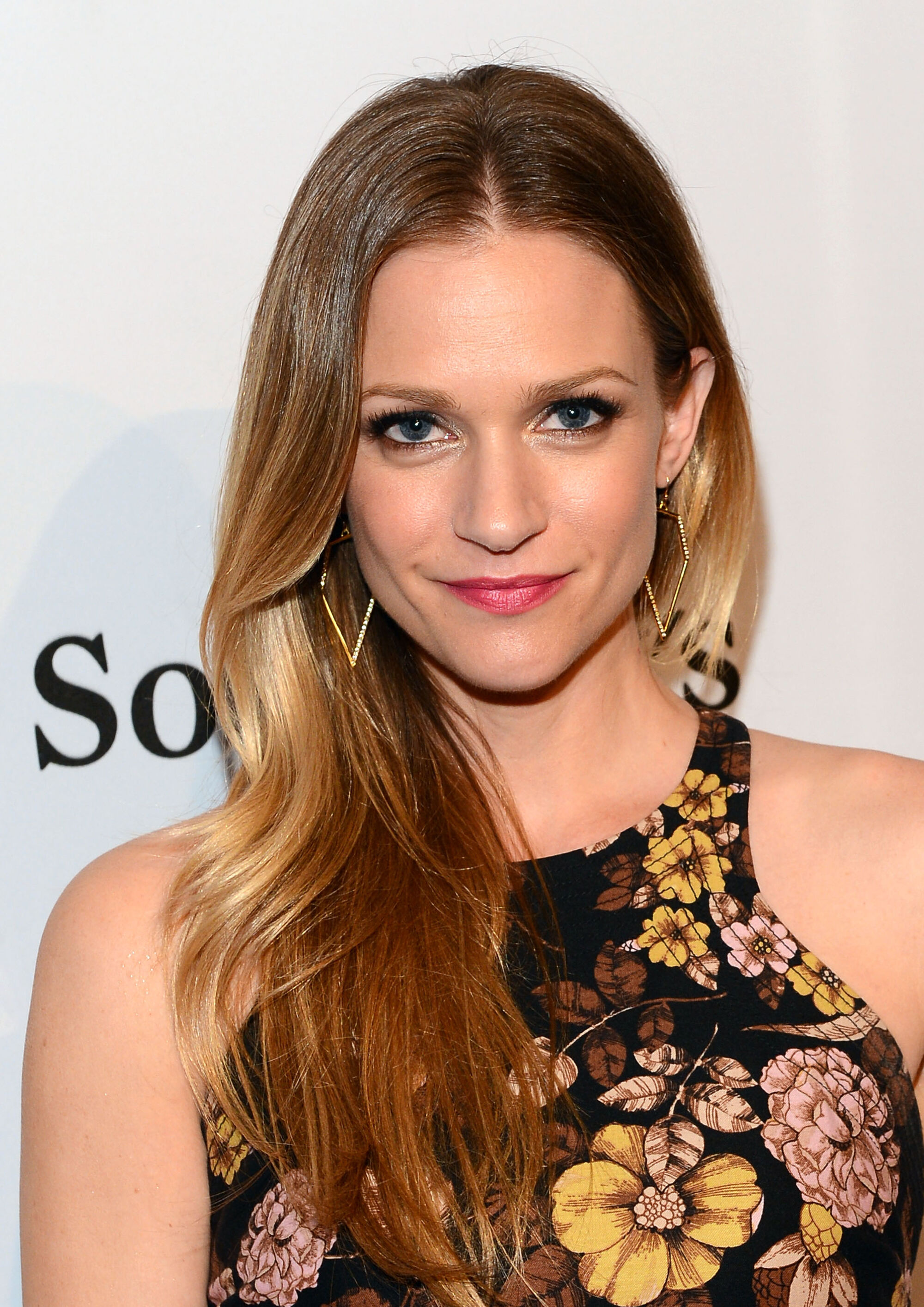 A.J. Cook | Mentes Criminales Wiki | Fandom