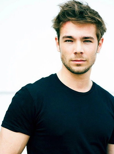 Carlos Cuevas | Merlí Wikia | Fandom