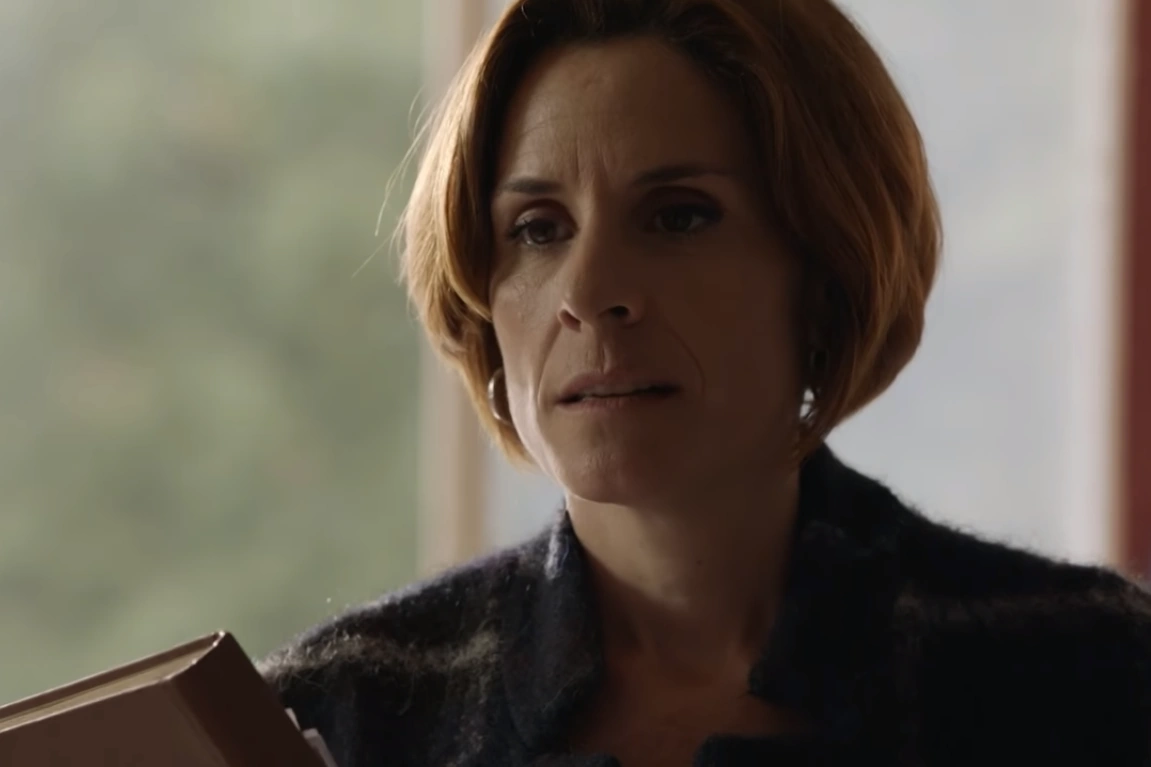 Gina Castells | Merlí Wikia | Fandom