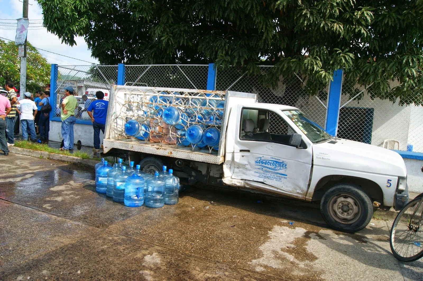 Saga: El ladrón de garrafones | MezaVerso Wiki | Fandom