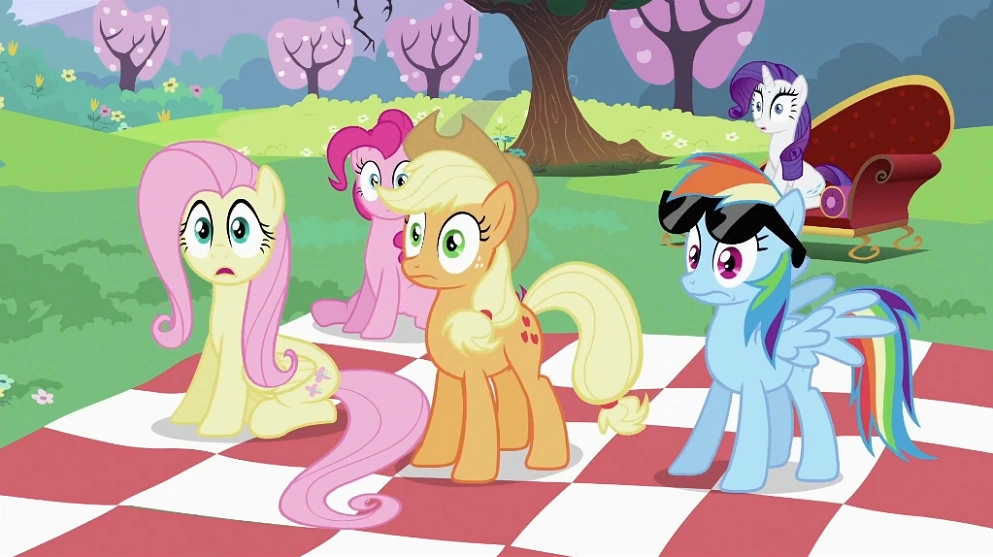 Image - Twilight Sparkle's friends surprised S2E03.png | My Little Pony ...