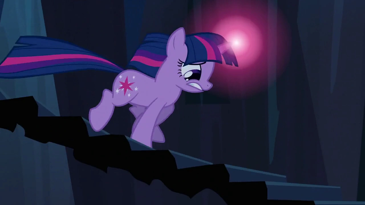 Image - Twilight racing down the stairs S3E2.png | My Little Pony ...
