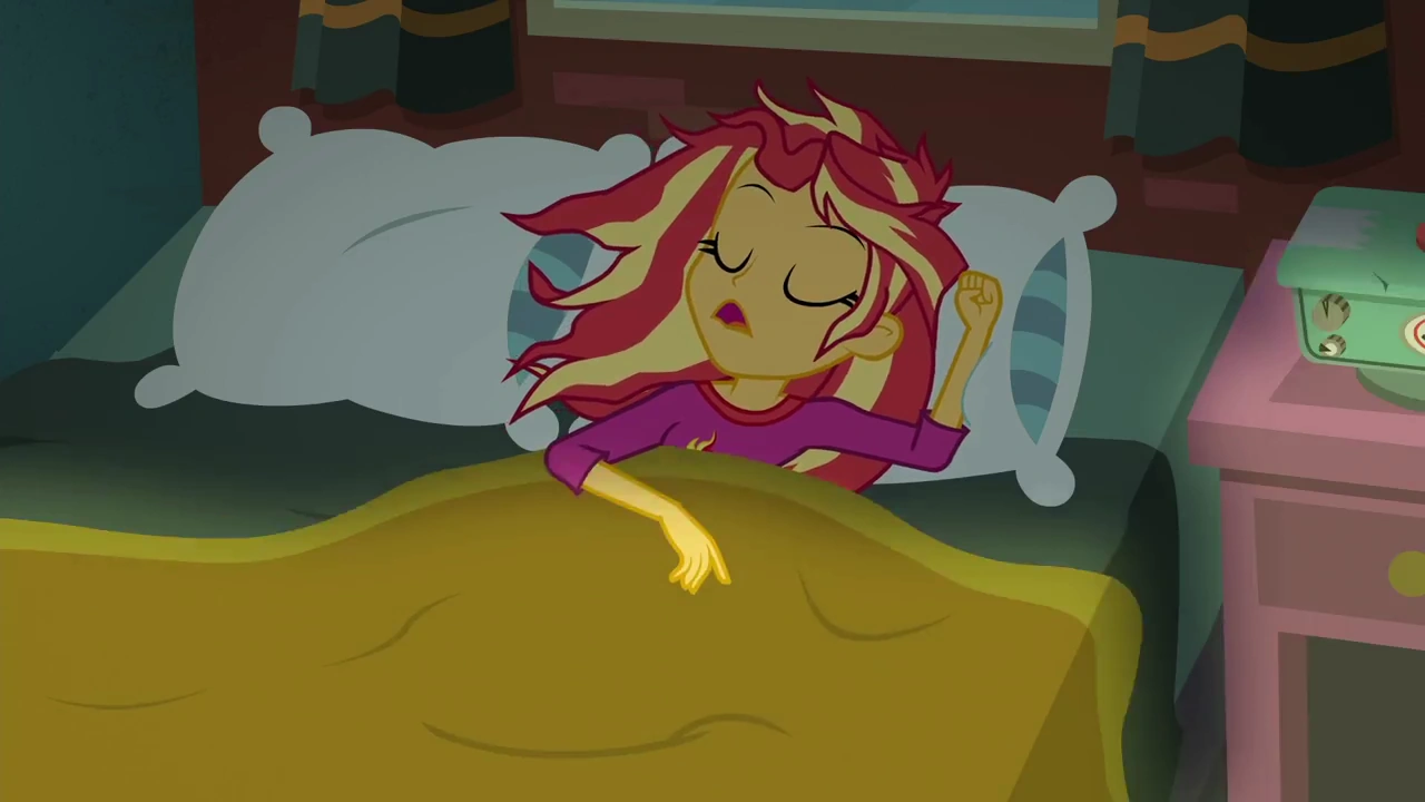 Imagen - Sunset Shimmer sleeping in bed SS6.png | My Little Pony: La ...