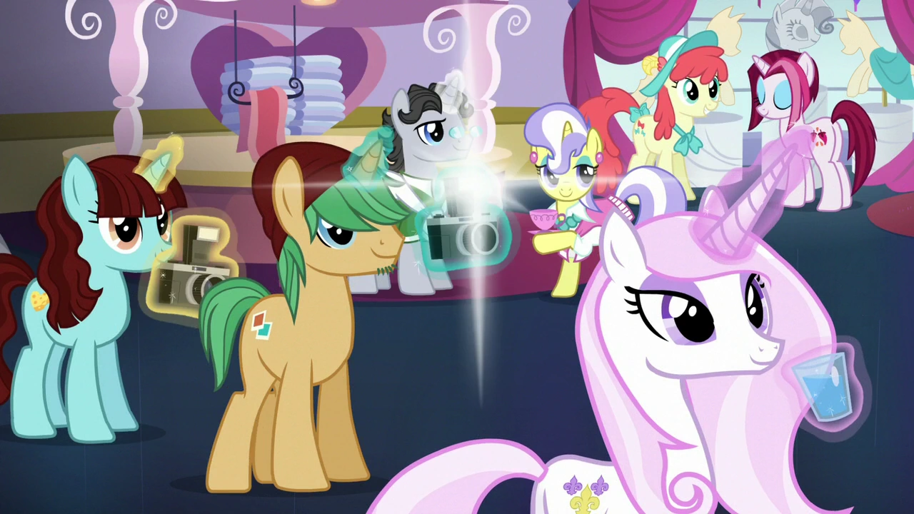 Image - Crowd hears Rarity S5E14.png | My Little Pony Friendship is ...