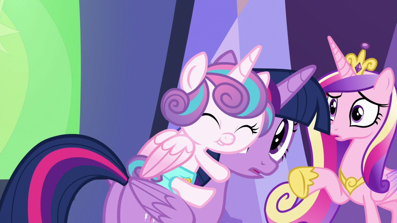 Image - Flurry Heart clinging tightly to Twilight Sparkle S7E3.png | My ...