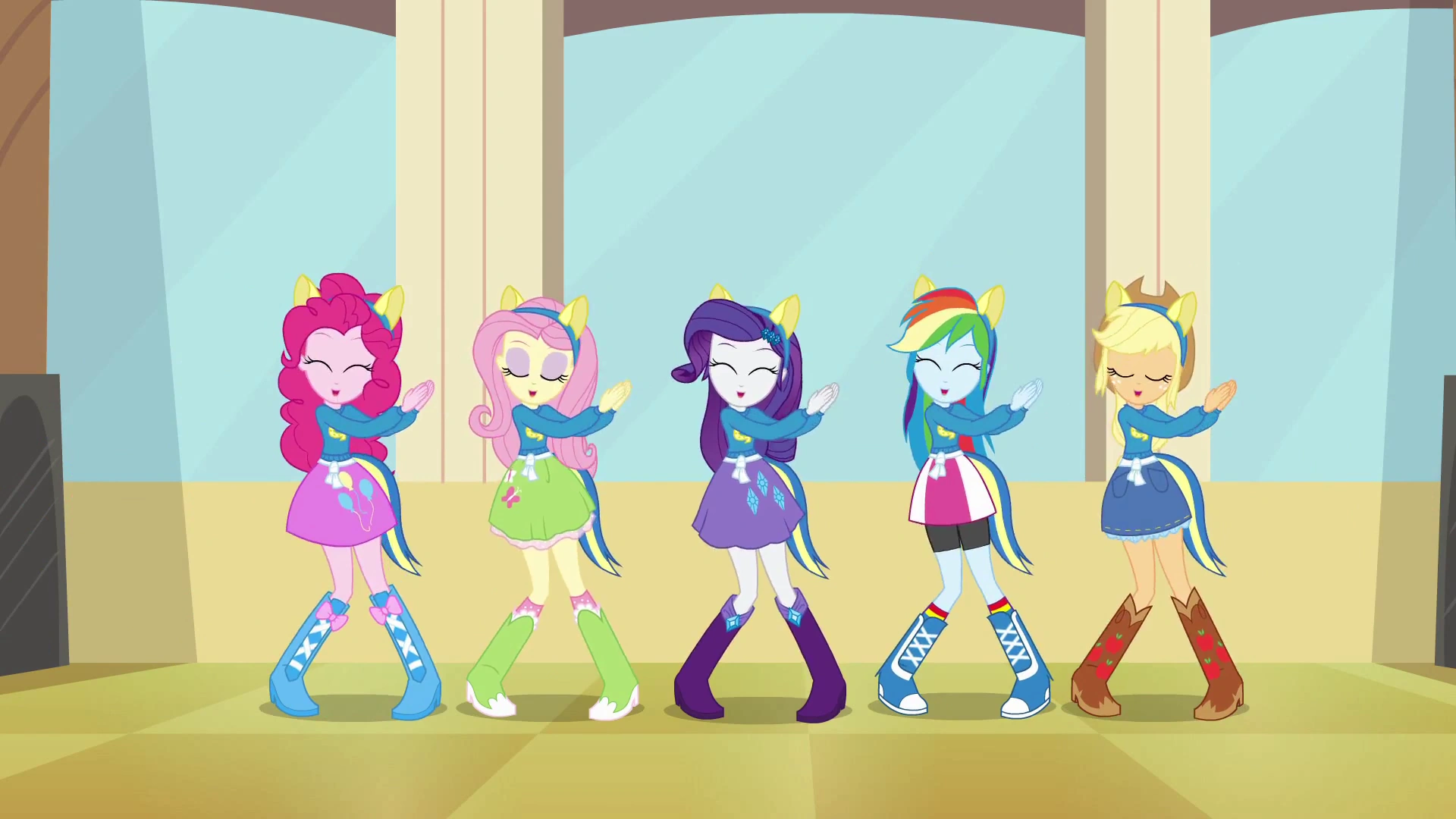 Image - Girls clapping in unison EG.png | My Little Pony Friendship is ...