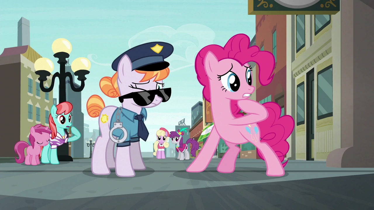 Image - Pinkie Pie worried; Police Pony disoriented S6E3.png | My ...