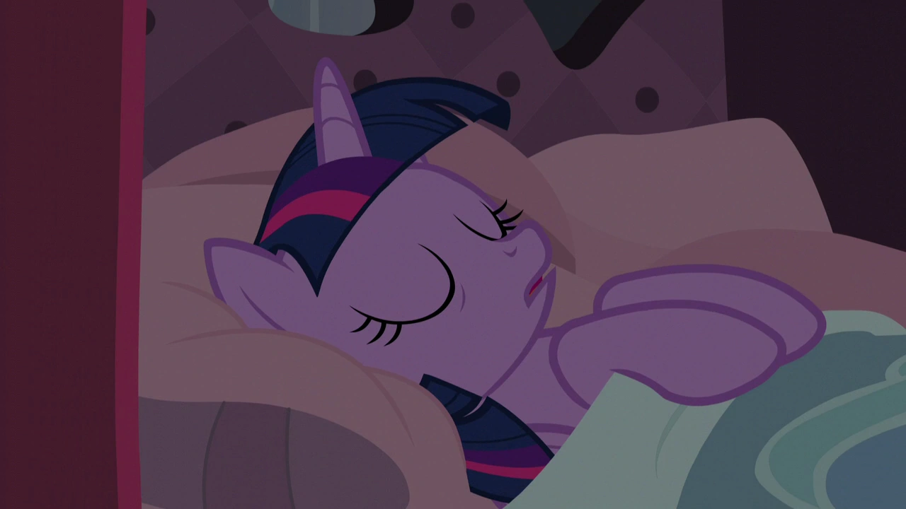 Image - Twilight falls back to sleep S5E10.png | My Little Pony ...