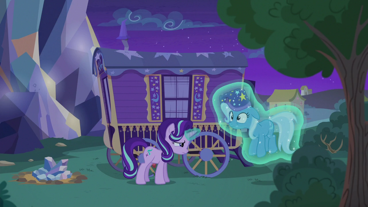 Image - Starlight Glimmer levitates Trixie out of her wagon S6E25.png ...