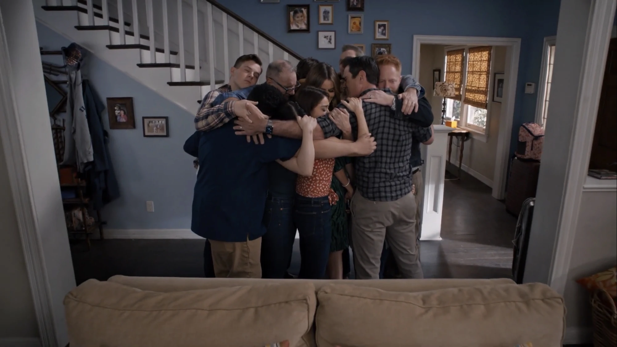 Finale Part 1/Finale Part 2 | Modern Family Wiki | Fandom