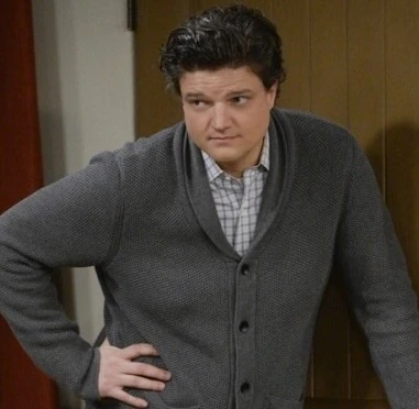 Baxter | Mom Wiki | Fandom