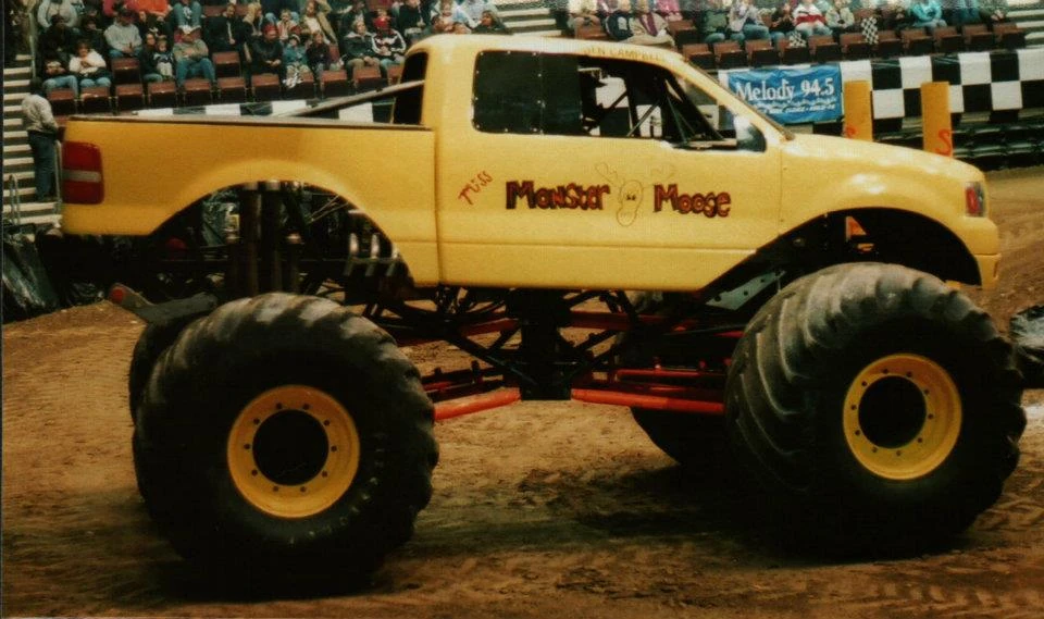 Ms. Monster Moose | Monster Trucks Wiki | Fandom