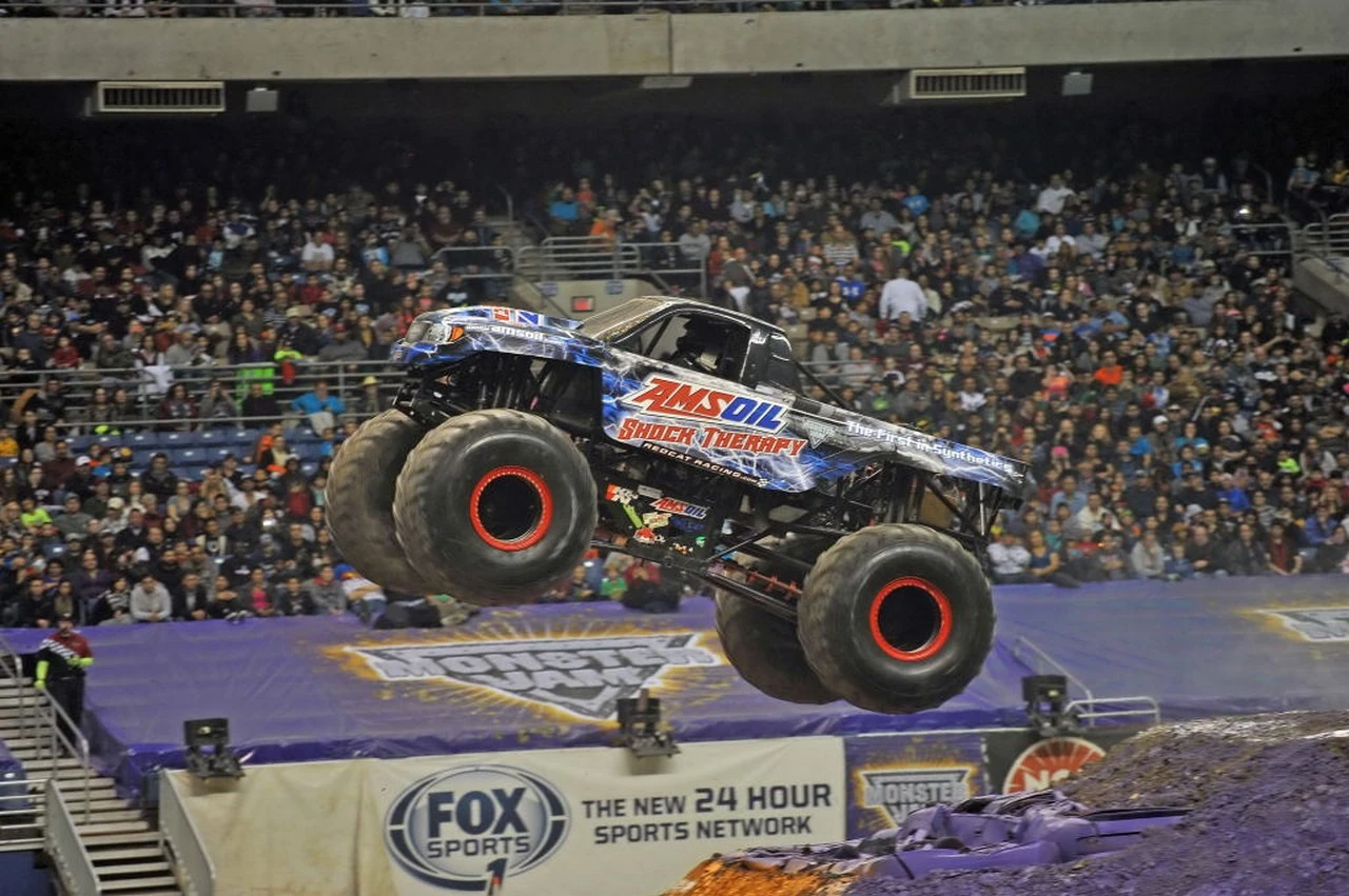 Amsoil Shock Therapy | Monster Trucks Wiki | Fandom