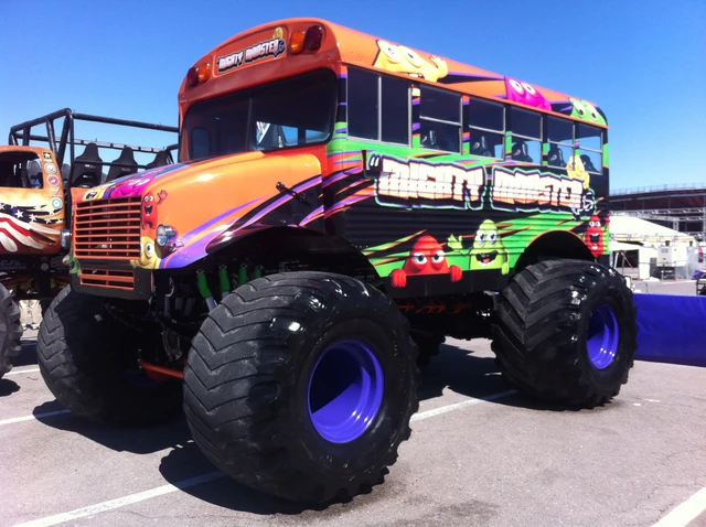 Image - Mighty-Monster-Bus left side.jpg | Monster Trucks Wiki | FANDOM ...
