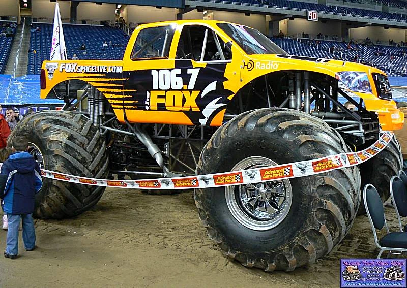 106.7 The Fox | Monster Trucks Wiki | Fandom