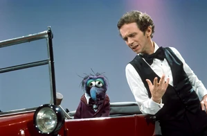 Episode 103: Joel Grey | Muppet Wiki | Fandom