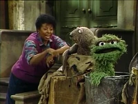 Visitors to Oscar's trash can | Muppet Wiki | FANDOM powered by Wikia