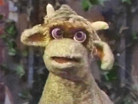 Esme | Muppet Wiki | Fandom