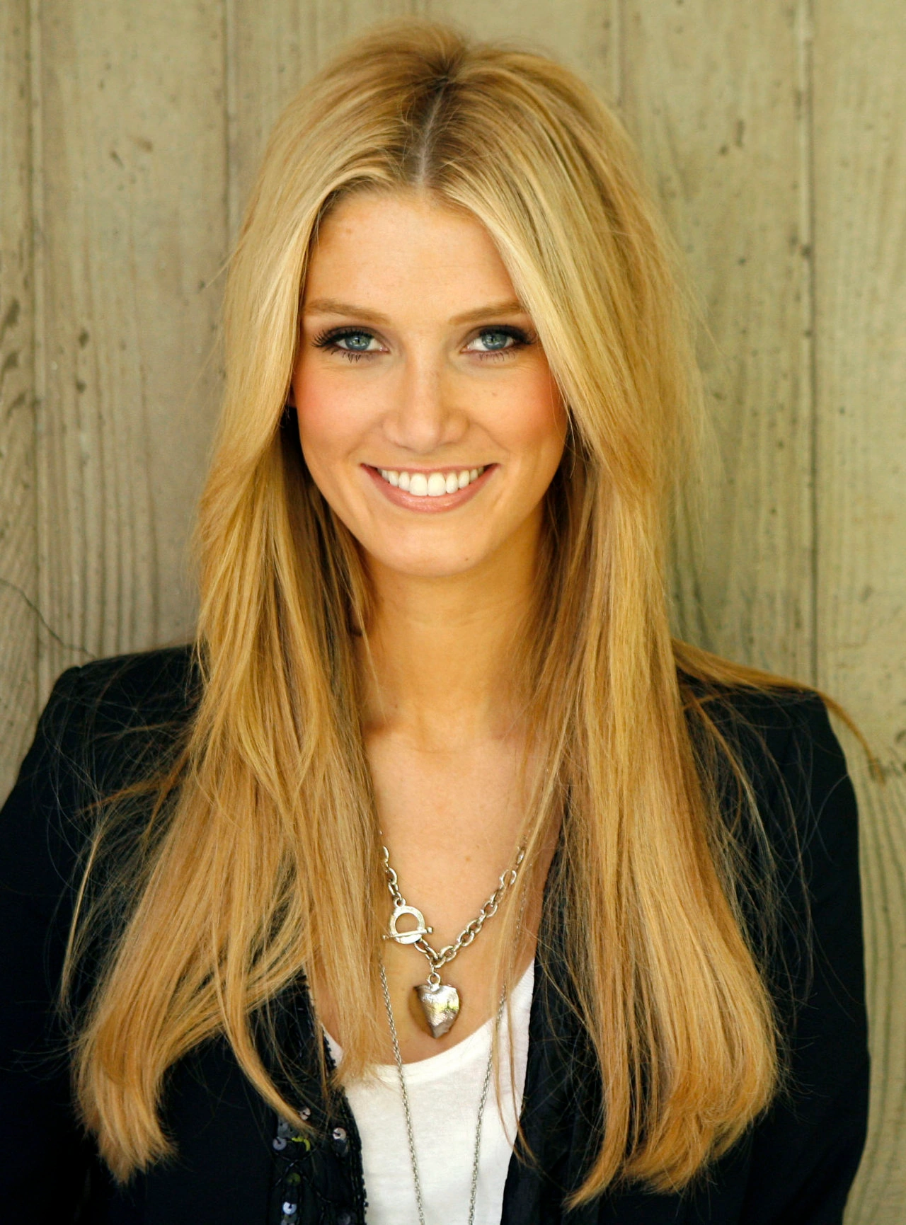 Delta Goodrem | Neighbours Soap Opera Wiki | Fandom