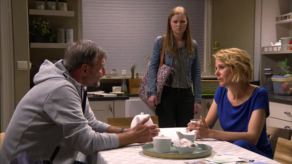 Emma Van Damme | Thuis wiki | FANDOM powered by Wikia